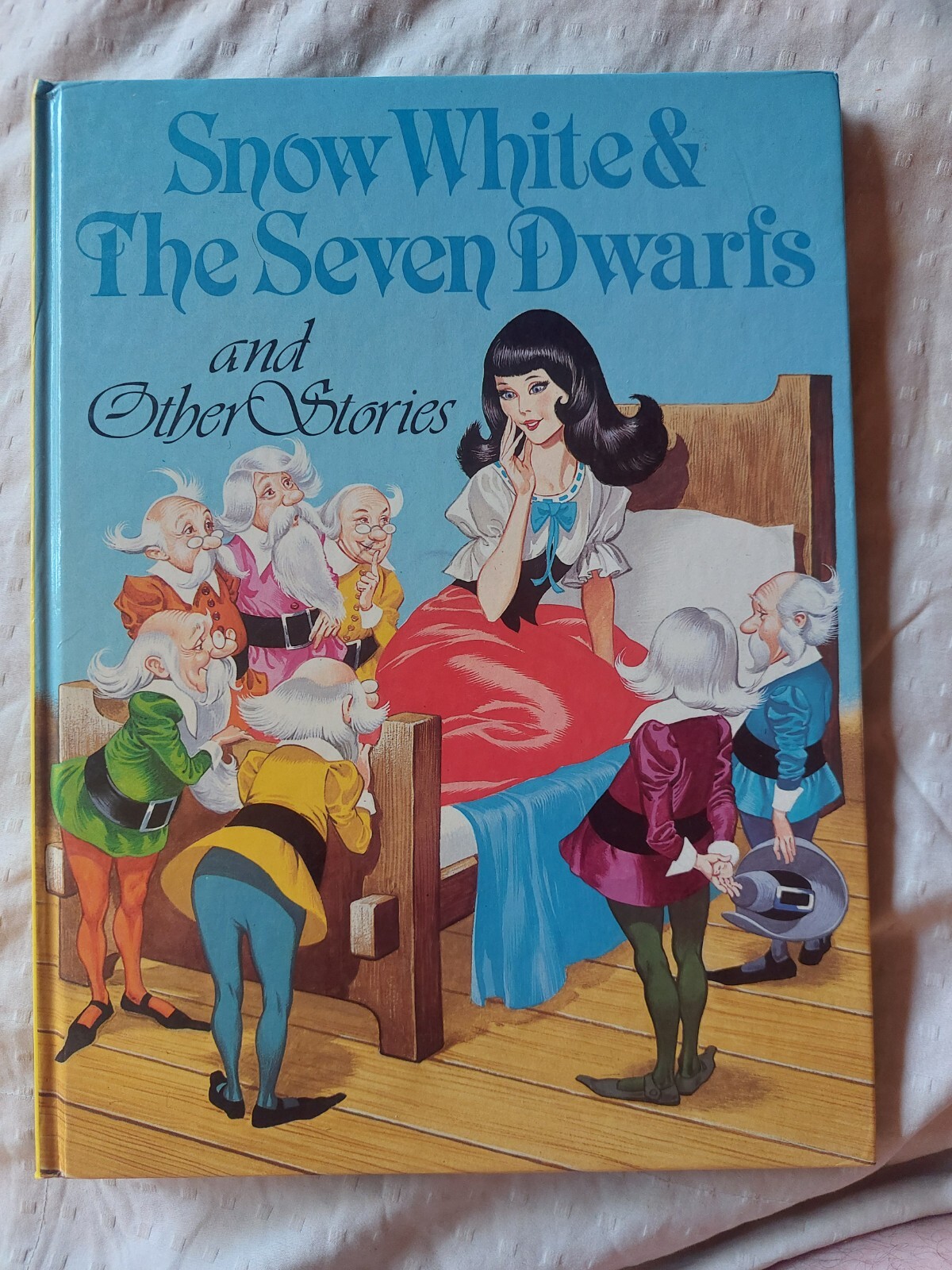 Snow White & The Seven Dwarfs and Other Stories - Galley Press ...