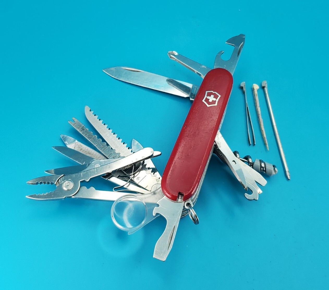 Victorinox Swiss Army SwissChamp Pocket Knife Multi-Tool, Red, 91m! | eBay