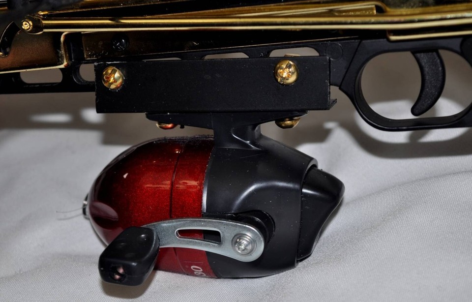 NEW Fishing Crossbow with Red Laser - Reel - Slider - Arrow - Fixed ...