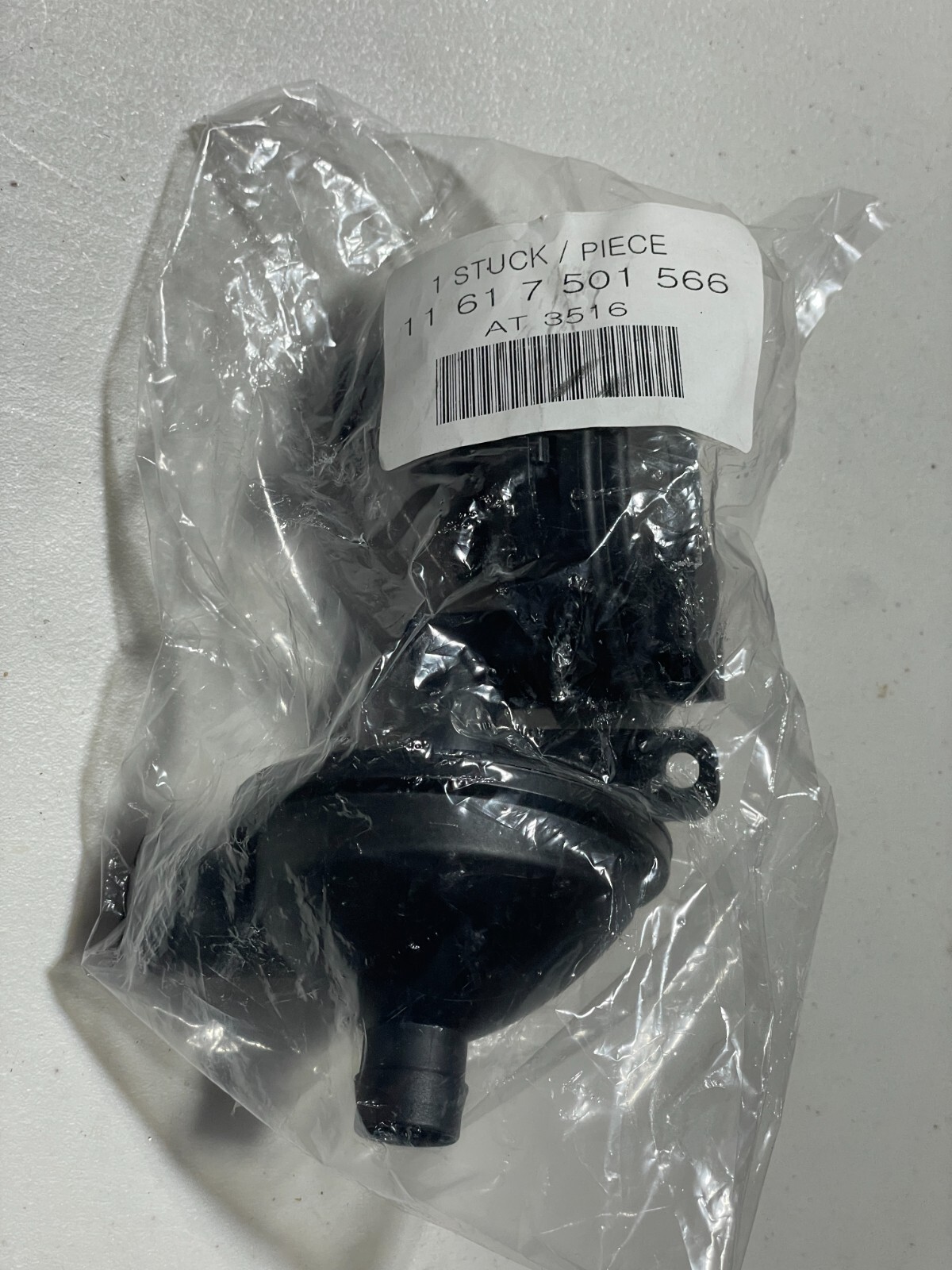 PCV Crankcase Vent Valve Black 11617501566 For BMW E46 E39 E60 E83 X3 ...