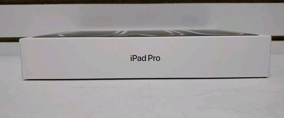 Apple iPad Pro 13" M4 A2926 - 256GB - Space Black (Unlocked) Good ...