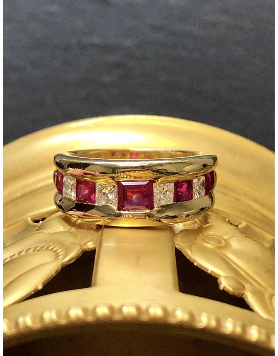 Estate 18K Burmese Ruby Princess Cut Diamond Band Ring - Gem