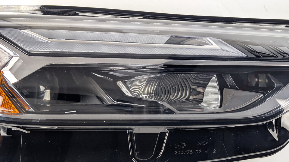 MINT! GENUINE OEM 2021-2023 AUDI Q5 SQ5 RIGHT PASSENGER LED W/O MATRIX ...