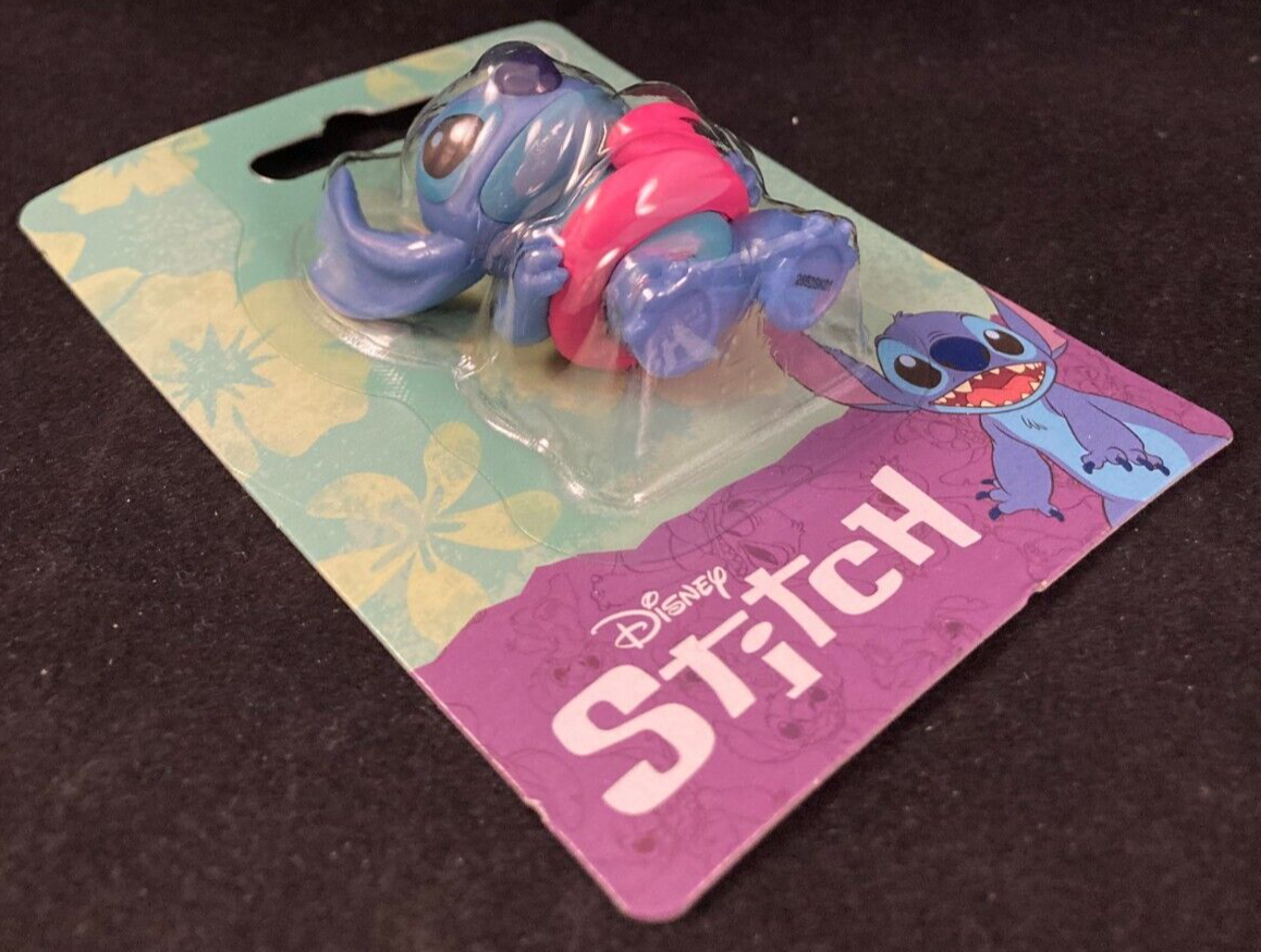 Disney - Stitch - Micro Collection Figure - Stitch & Pink Floaty - Just ...