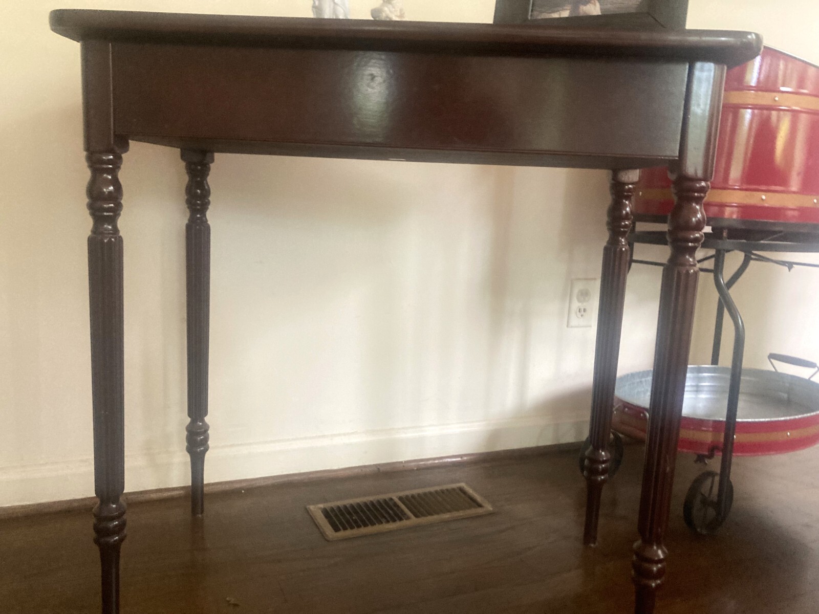 Bombay Co. Hallway Side Entrance Table Dark Mahogany Wood Varnish ...