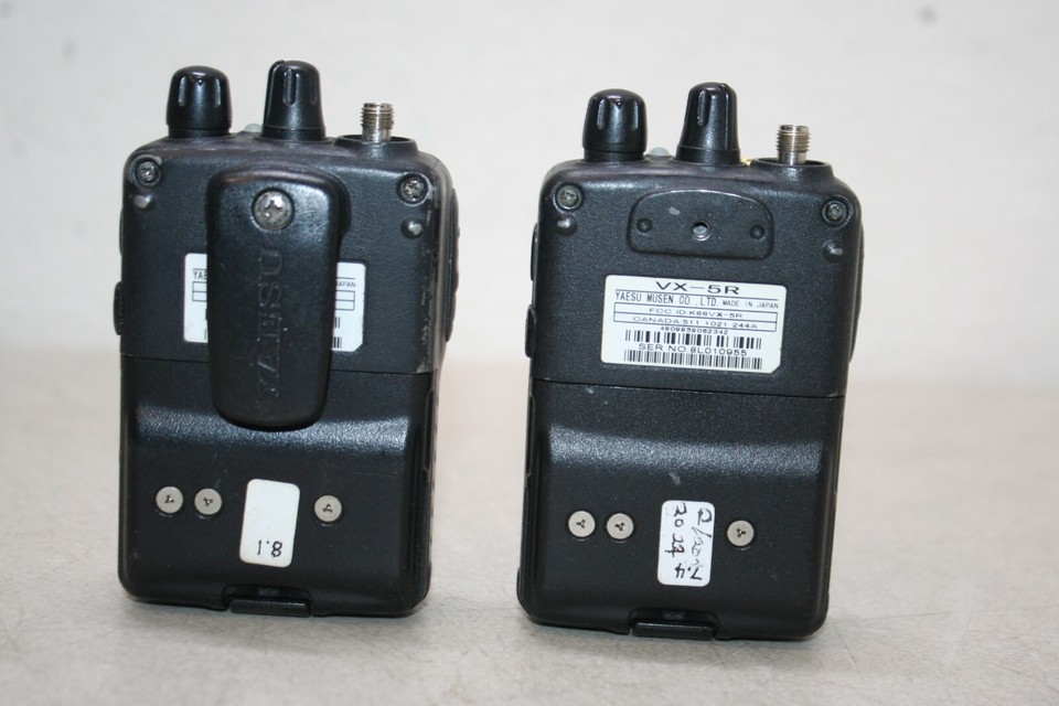 Yaesu VX-5R Ham Radio Tri-Band FM Handheld Transceiver Powers On ...