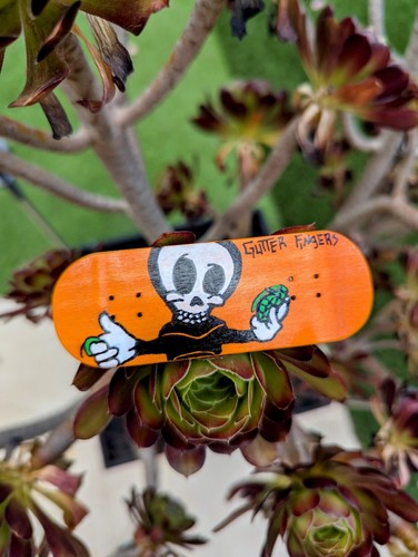 32mm Gutter Fingers fingerboard, Blind homage deck | eBay