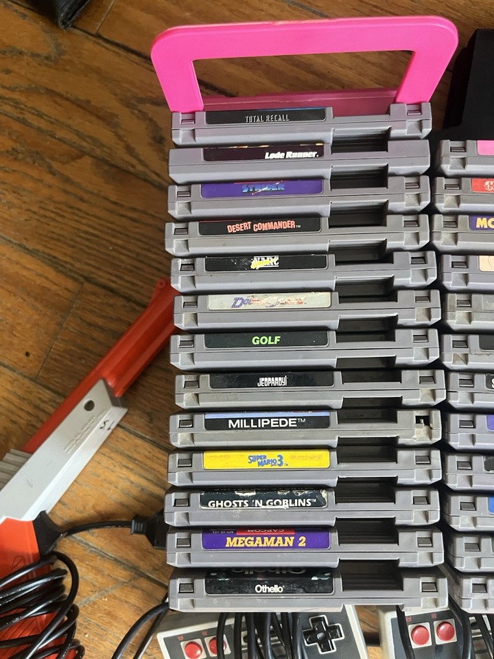 Nintendo NES Game Lot 25 games+ Authentic with 2 controllers and gun | eBay