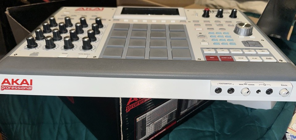 Akai Professional MPC Renaissance Sequencer Sampler with software | eBay