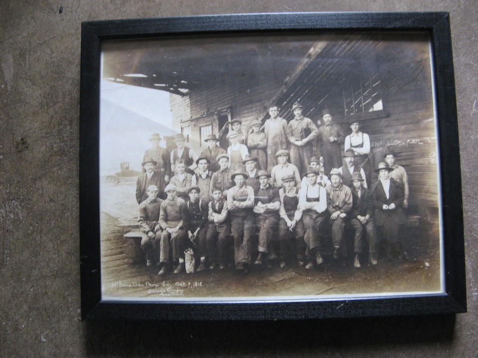 1918 DARIUS KINSEY Photograph SEATTLE BOX COMPANY WORKERS 'Swell Craper ...