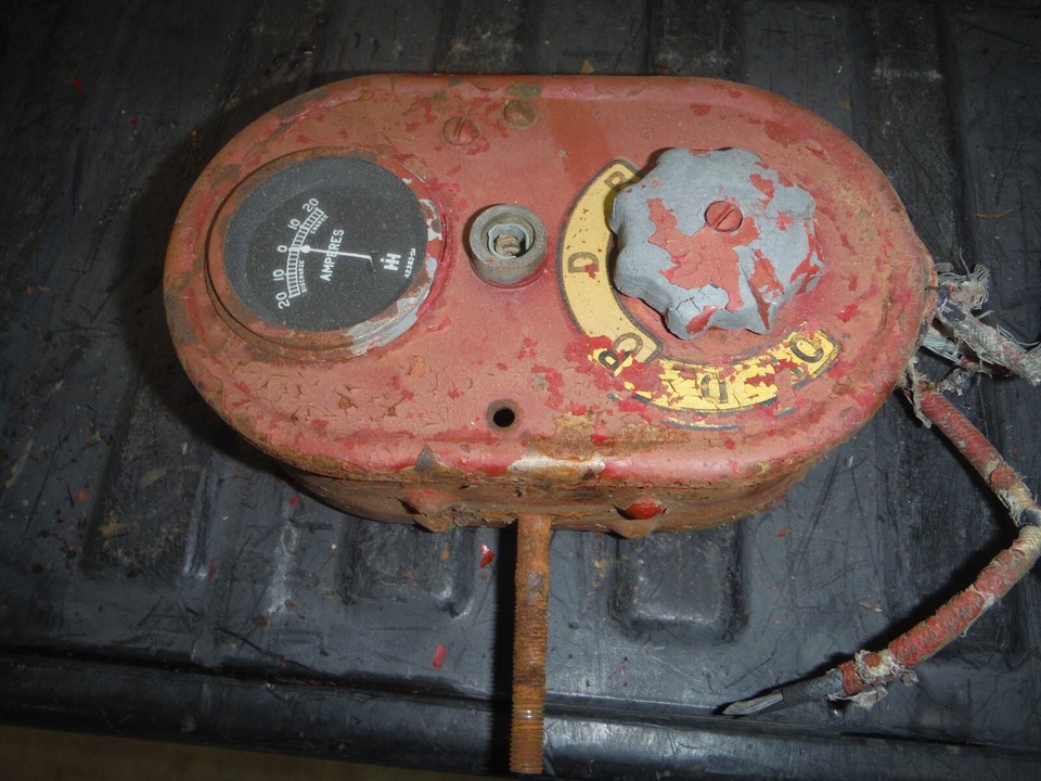 IH FARMALL FARMALL LATE H, M ELECTRICAL BOX WITH FUSE HOLDER (1785) | eBay