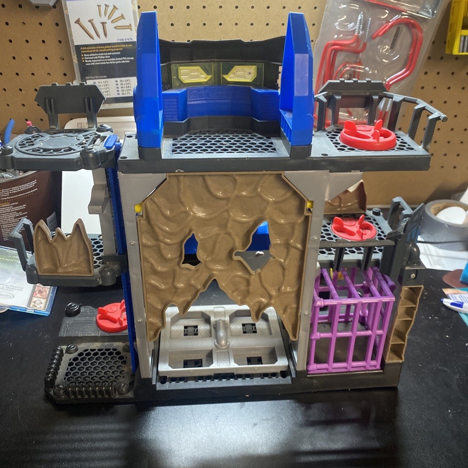 Batman Robo Batcave Playset Fisher Price Imaginext DC Super Friends ...