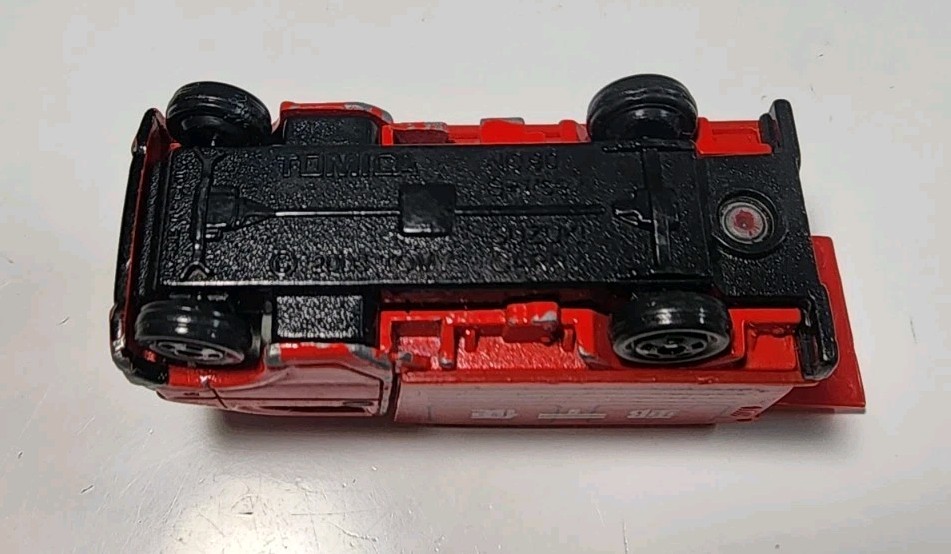 Tomy Tomica #90 Red Suzuki Carry 1/55 Diecast/Plastic Mail Delivery ...