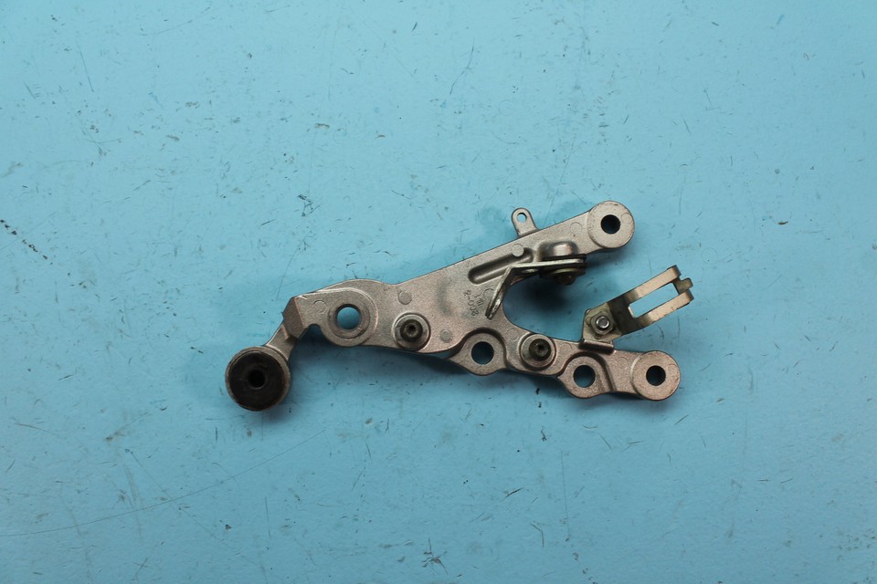 698 06-07 YAMAHA YZF R6 R6R R6V RIGHT REARSET REAR SET DRIVER FOOT PEG ...
