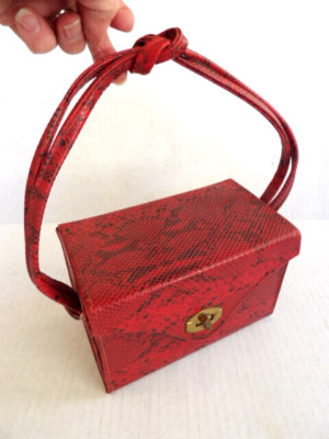 Vintage Red Snakeskin Snake Skin Box Purse w/ Brass Latch inside Mirror ...