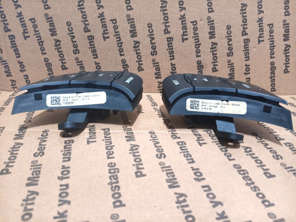 2005-2011 OEM Lincoln Town Car Multi- Cruise Temp Audio Control Switch ...