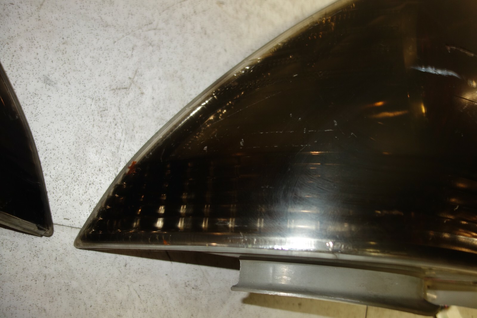 JDM 2001-2005 LEXUS IS300 TAIL LIGHTS TOYOTA ALTEZZA SXE10 TAIL LAMP | eBay