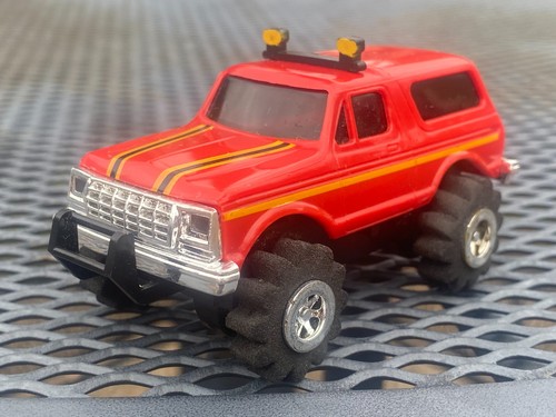 Vintage Schaper Stomper 4X4 Ford Bronco 1st Gen Toy Battery Truck Works ...