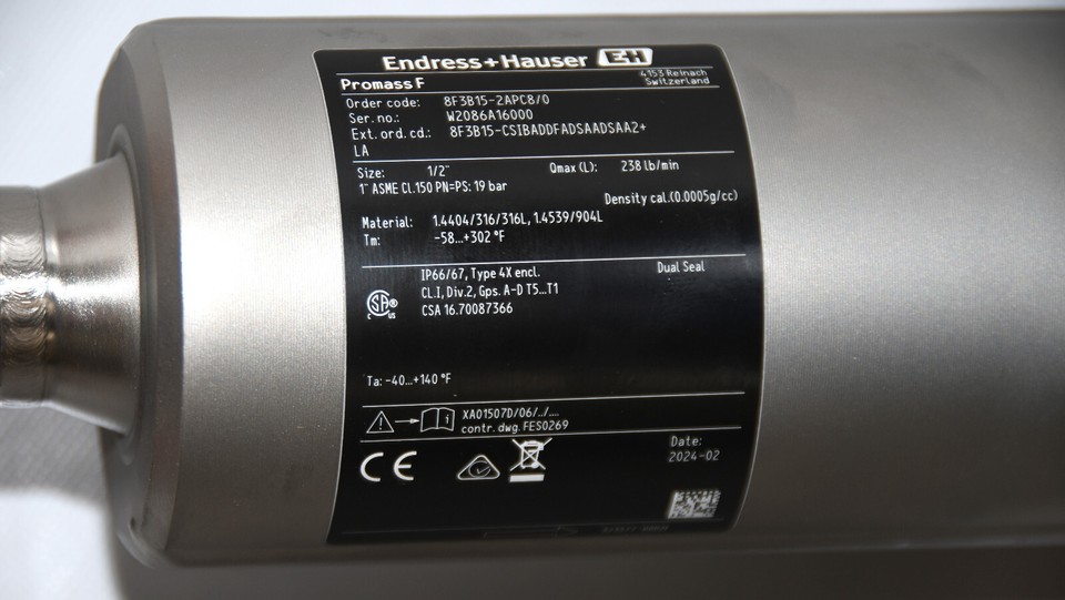 Endress Hauser Coriolis 8F3B15-CSIBADDFADSAADSAA2 + LA Promass F 300 ...