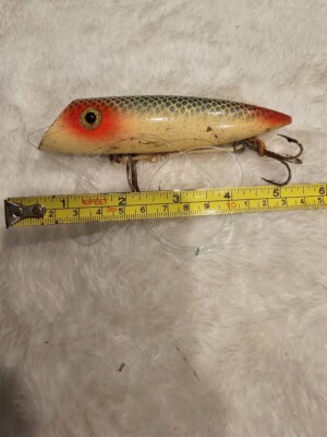 Vintage - Salmon Plug