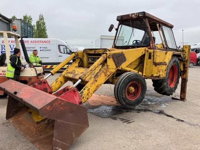 JCB 3C2 Backhoe Loader Excavator Digger | Grelly UK