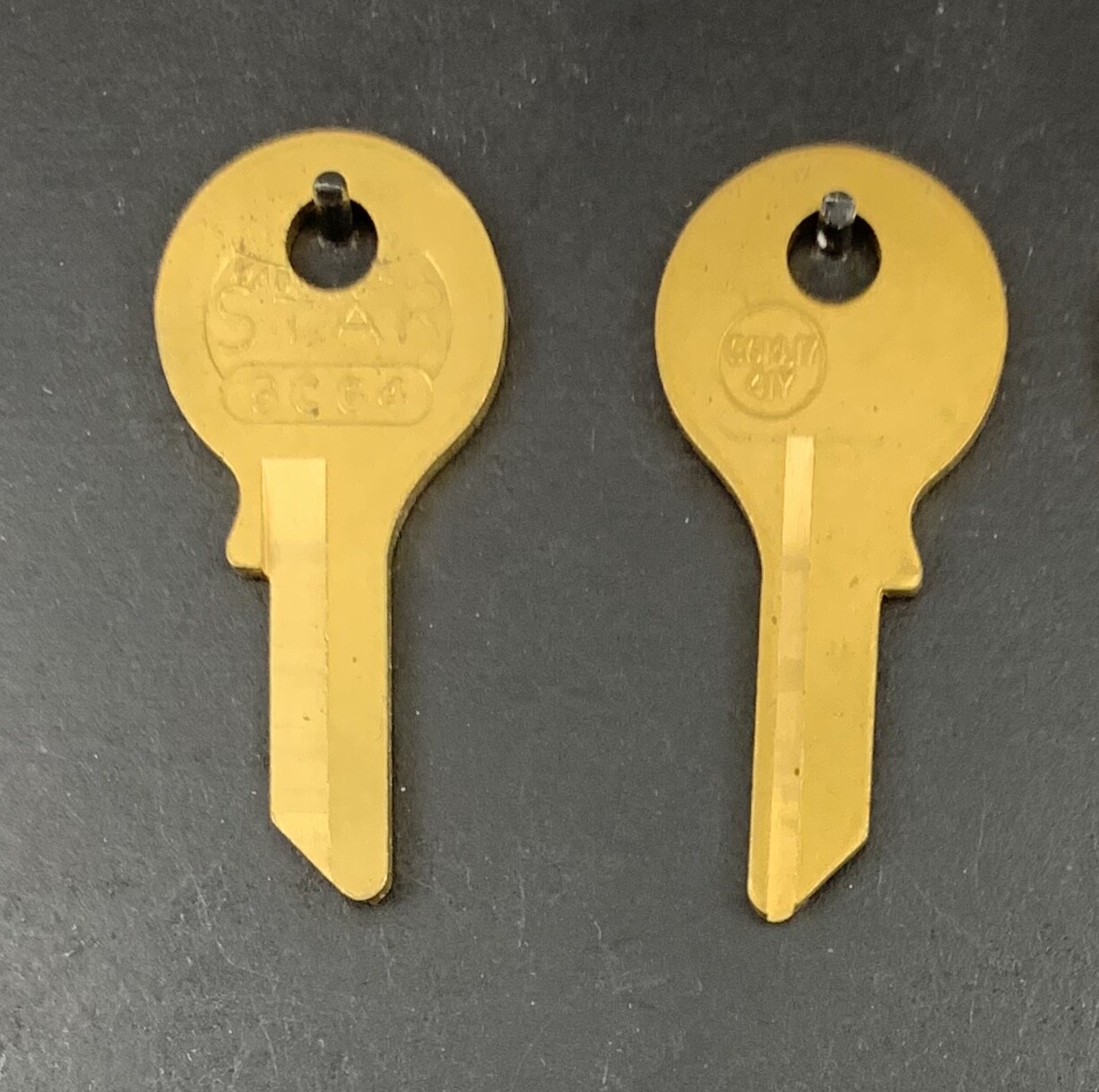 Lots of CG17 1041Y 5CG4 41Y Type Key Blanks for Chicago KP1 Keyway Free ...