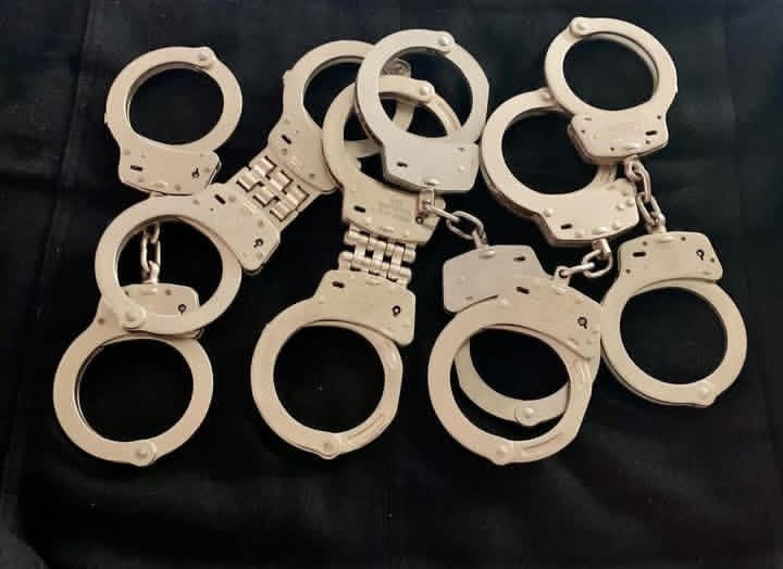 Lots of 6 pcs Cuff Handcuff Cast Working Lock With 2 Keys Antique | eBay