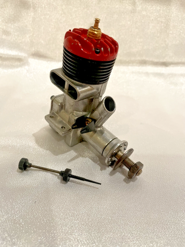 VINTAGE McCoy .35 Red Head: Model Airplane Engine Antique Collectable ...