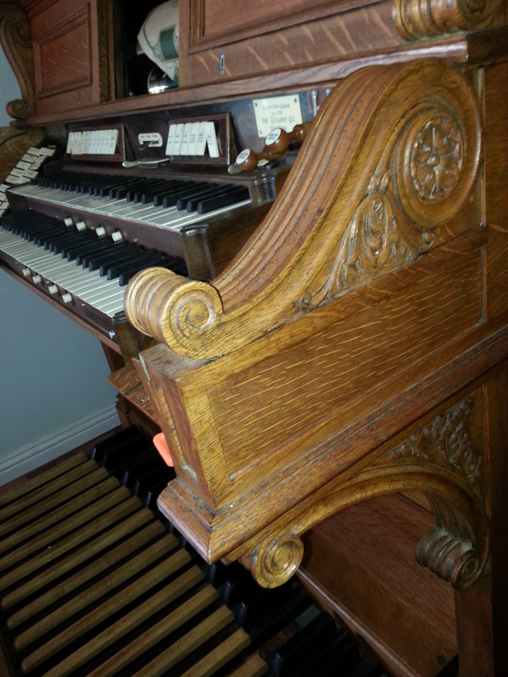 Aeolian Pipe Organ, 2 manuals, 116 note roll player console, in ...