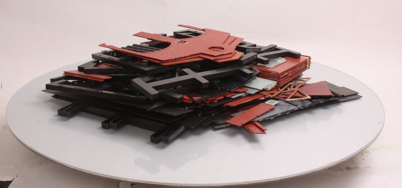 IHC 300-100 O Scale Big 2 Stall Engine House Building Kit | eBay