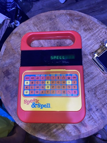 Speak & Spell Texas Instruments TI Handheld Electronic Learning Toy ...