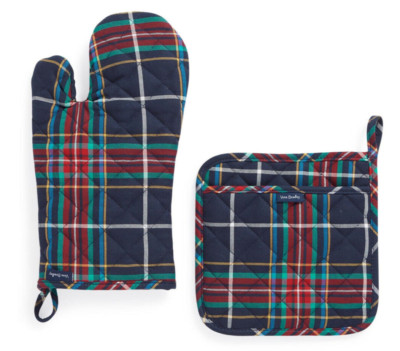 Vera Bradley Kitchen Pot Holder and Oven Mit Tartan Pliaid Stocking ...