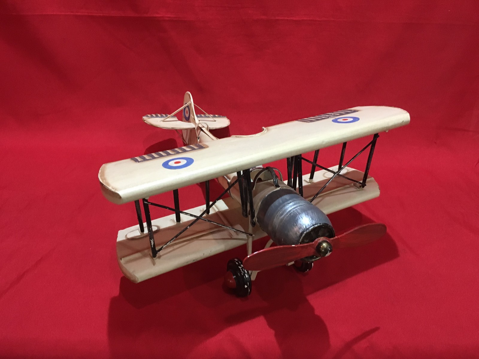 VINTAGE BRITISH PLANE TIN WW2 TOY HIGHLY COLLECTIBLE AIRPLANE MODELL ...