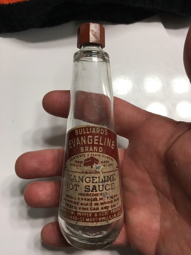 1950s RARE BULLIARD EVANGELINE LOUISIANA RED HOT SAUCE BOTTLE | eBay