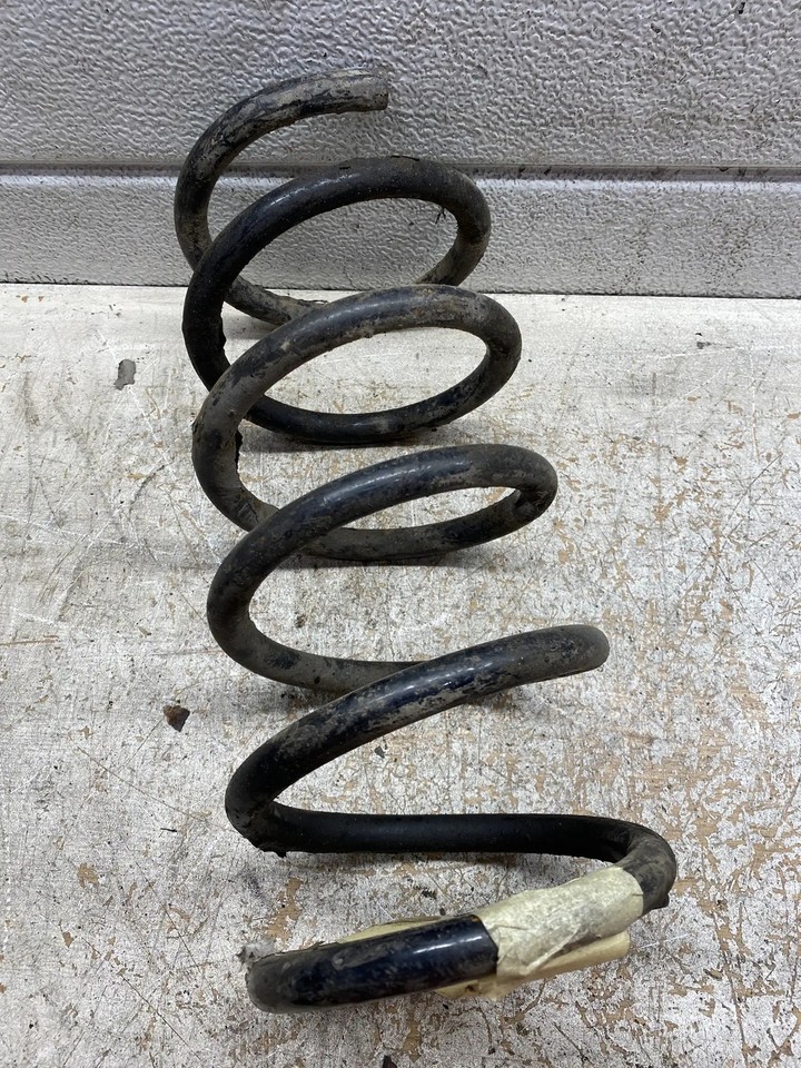 TOYOTA AVENSIS VERSO M2 Rear Right Coil Spring Diesel 2004 20297719 ...