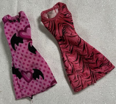 Mattel Monster High Doll 2 Dresses ONLY DRACULAURA'S DRACULOCKER | eBay