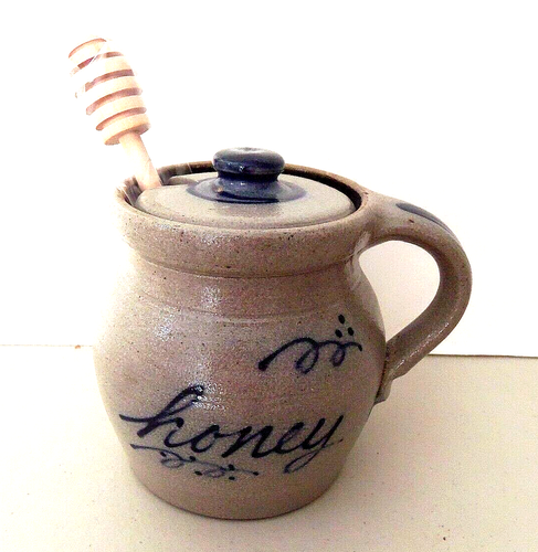 ROWE POTTERY WORKS. Salt Glaze Honey Pot w/Wooden Dipper- Signed ...