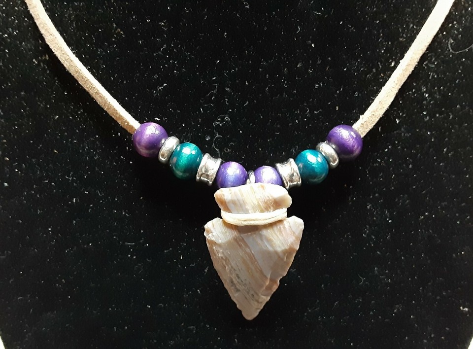 Handcrafted Native American Agate Arrowhead Necklace, USA | eBay