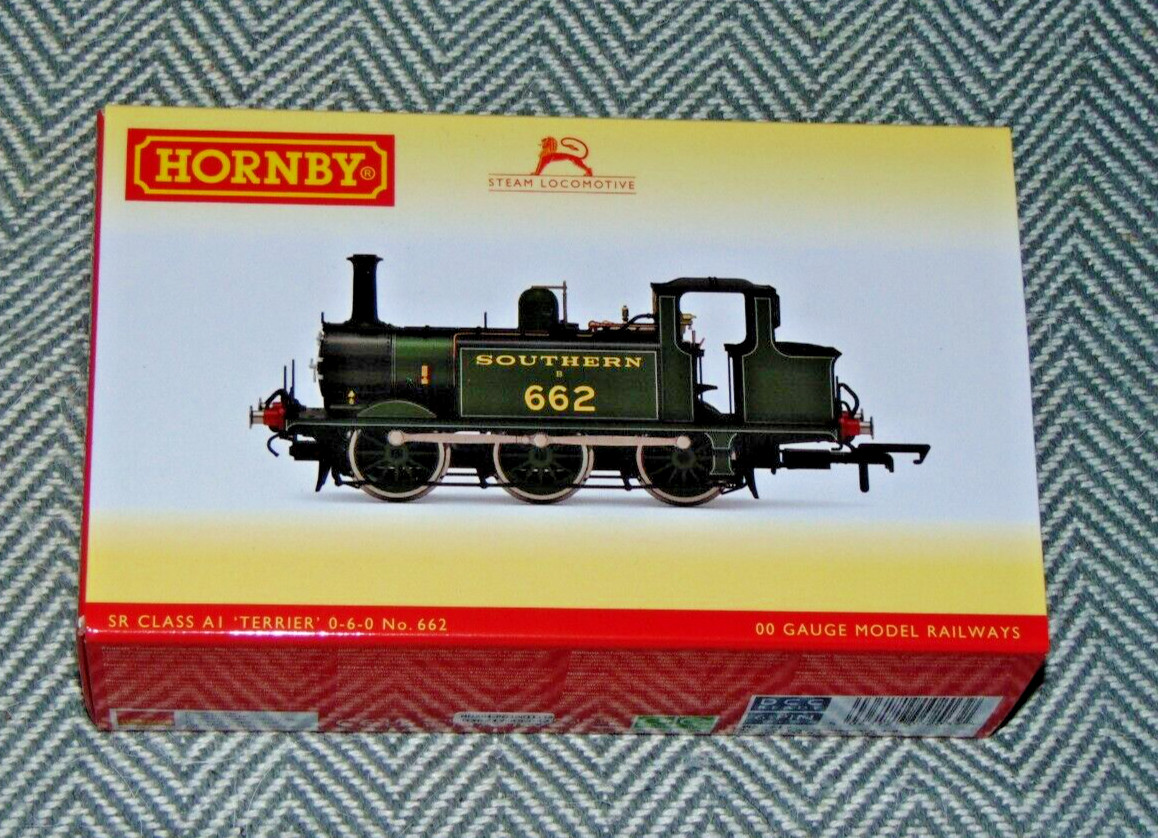 Hornby R30217 SR, 'Terrier', 0-6-0T, 662 'Martello' - Era 3 (Club ...
