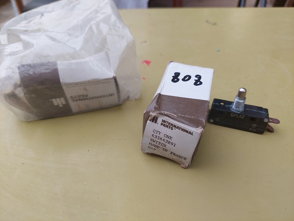 NOS TRACTOR PARTS 633643R91 SWITCH Case parts 1844, 1680, 815, 1400 ...
