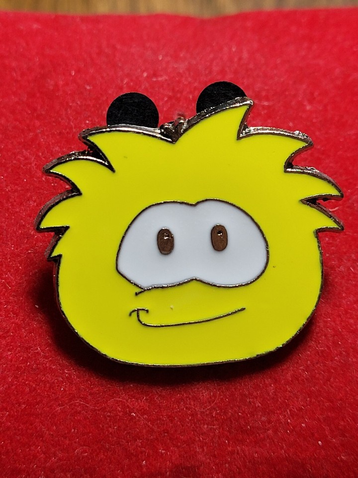 Disney Trading Pin, Club Penguins, Puffles, Yellow Pin, 2009 54 | eBay
