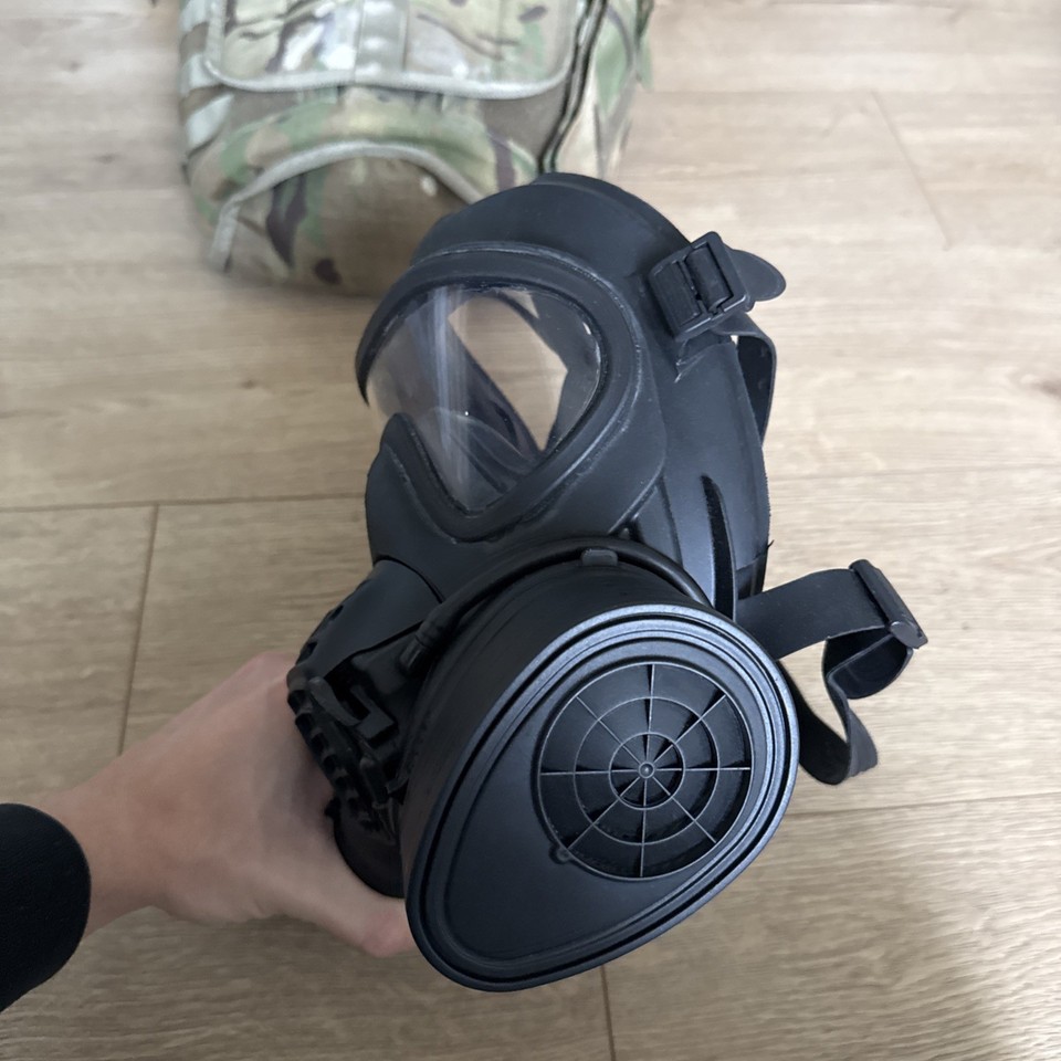 British Army GSR Respirator Gas Mask with Field Pack | eBay UK