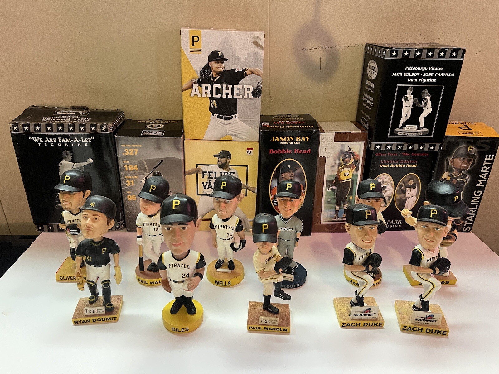 Lot Of (20) Different MLB Pirates Bobbleheads | eBay