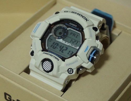 Casio G-SHOCK RANGEMAN 55 mm White Resin Case, White/Blue Carbon Fiber ...