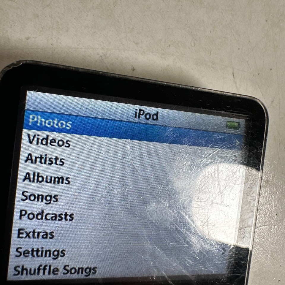 Apple iPod Classic 5th Generation A1136 Black 60GB Portable MP3 Media ...