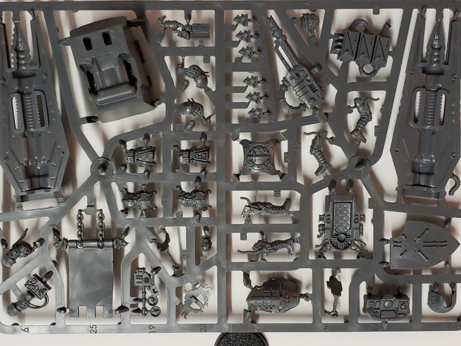 Imperial Knight Preceptor Upgrade Sprue, Canis Rex, 40K, GW | eBay