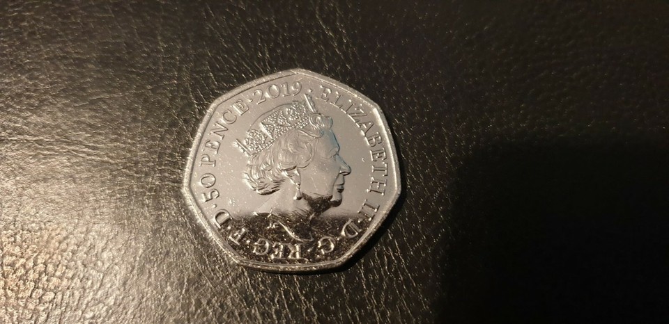 PADDINGTON BEAR AT THE TOWER OF LONDON 50p FIFTY PENCE COLLECTABLE COIN ...