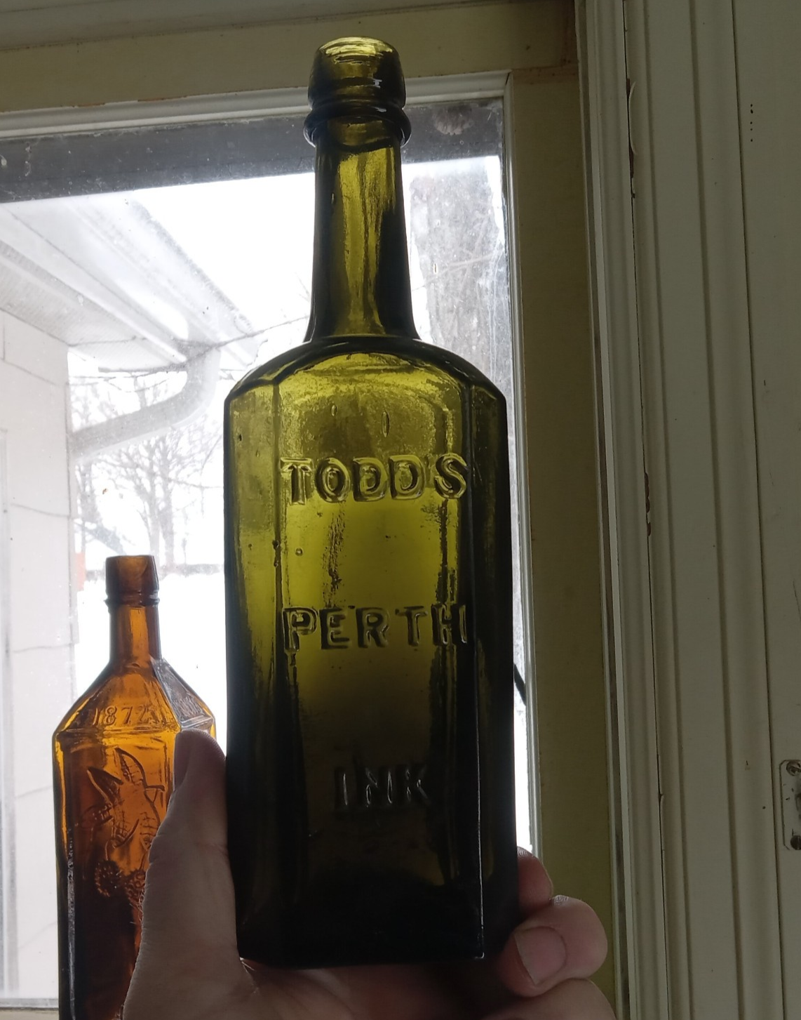 TODD'S PERTH INK RARE 1870s BLACKGLASS OLIVE GREEN SCOTTISH INK BOTTLE ...