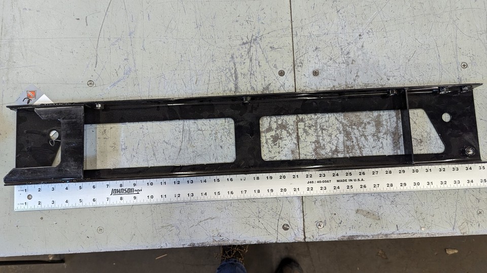 4136338C1 International Support Left Upper Step Assy. Bracket Brace ...