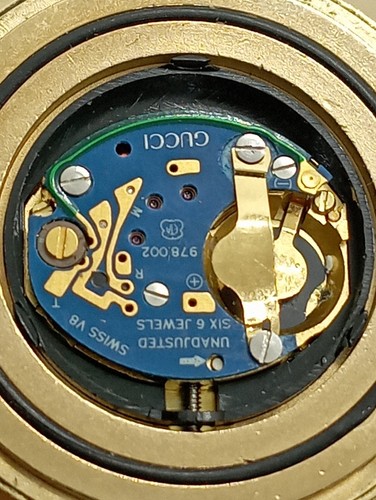 VINTAGE Gucci 3000M Black Cal. ETA 978.002 WORKING WELL Swiss Gold ...